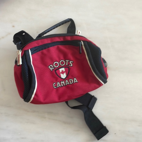 Roots | Bags | Roots Canada Red Black Leaf Belt Waist Bag Fanny Pack ...